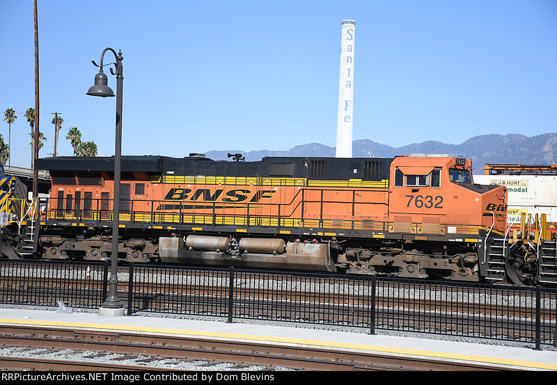 BNSF 7632